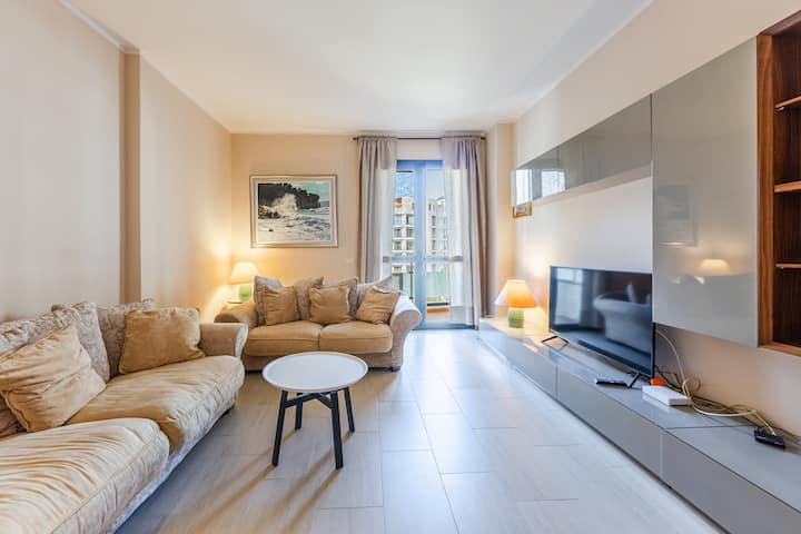 Marina Mirage Apartment - Albania