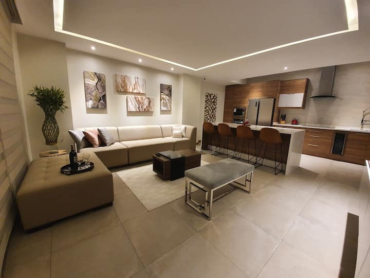 Suite Moderna Y Acogedora - Quito