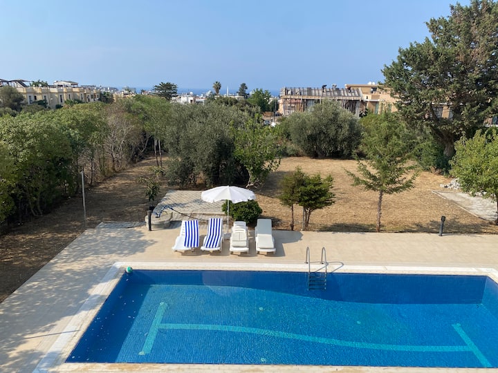 Girne Merkezde 4+1 Villa - Girne