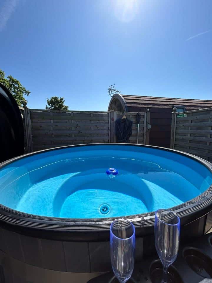 Luxury Glamping Pod With Hot Tub 'Pasture View' - Écosse