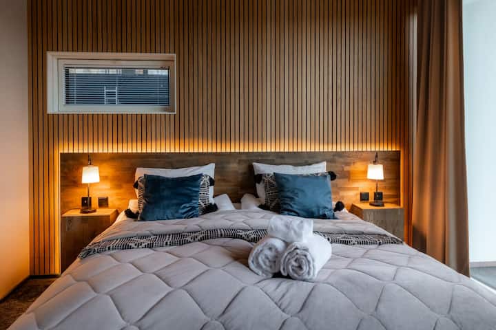 Arctic Star Villa By Booklapland - 로바니에미