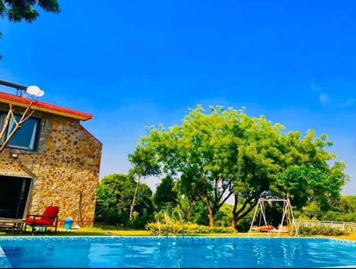 Farmhouse In Aravali Hills - Sohna