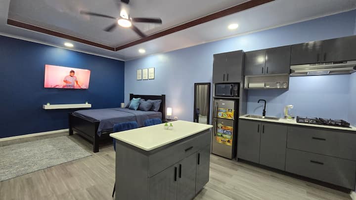 Modern Studio | King Bed | Near Amazonia Mall - Guyana