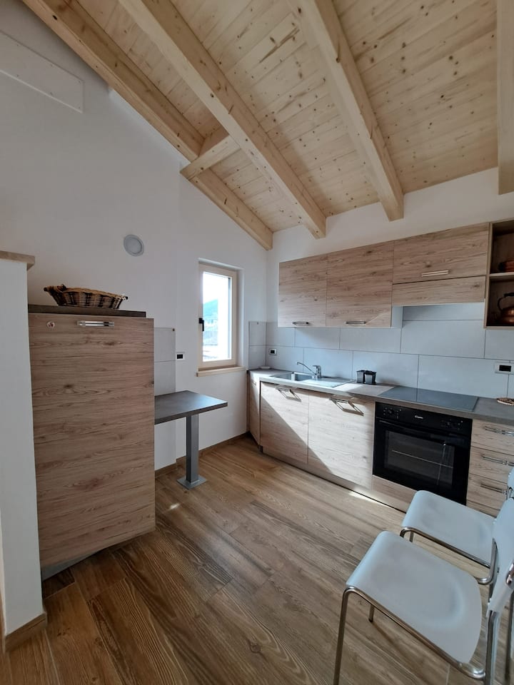 Accogliente Soleggiata Mansarda - Predazzo