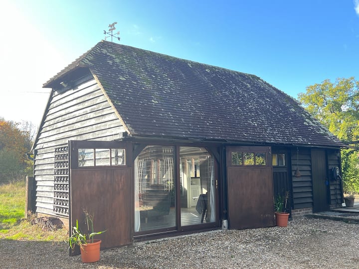 The Barn, Blackthorn - West Sussex