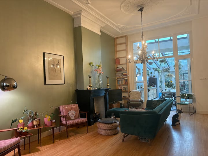 The Indiana: Central Haarlem Privé Jacuzzi In Tuin - Haarlem