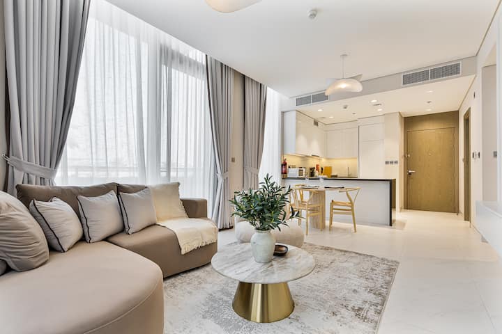 Elegant 1 Br | District One - Dubai