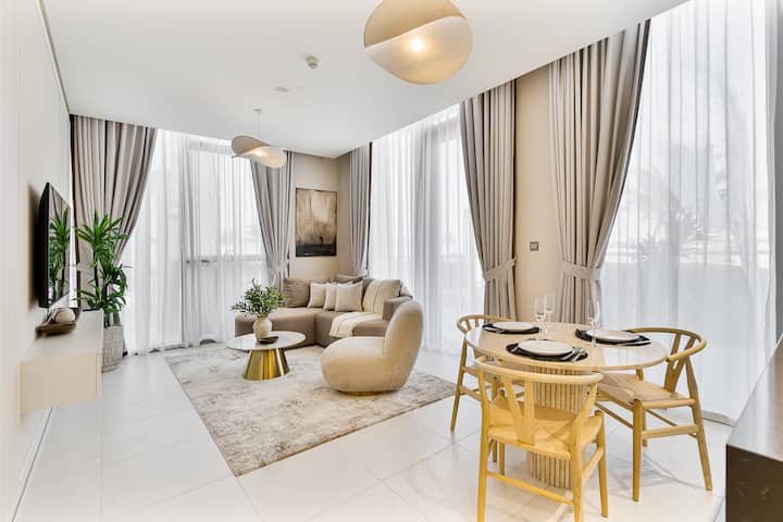 Elegant 1 Br | District One - Dubai