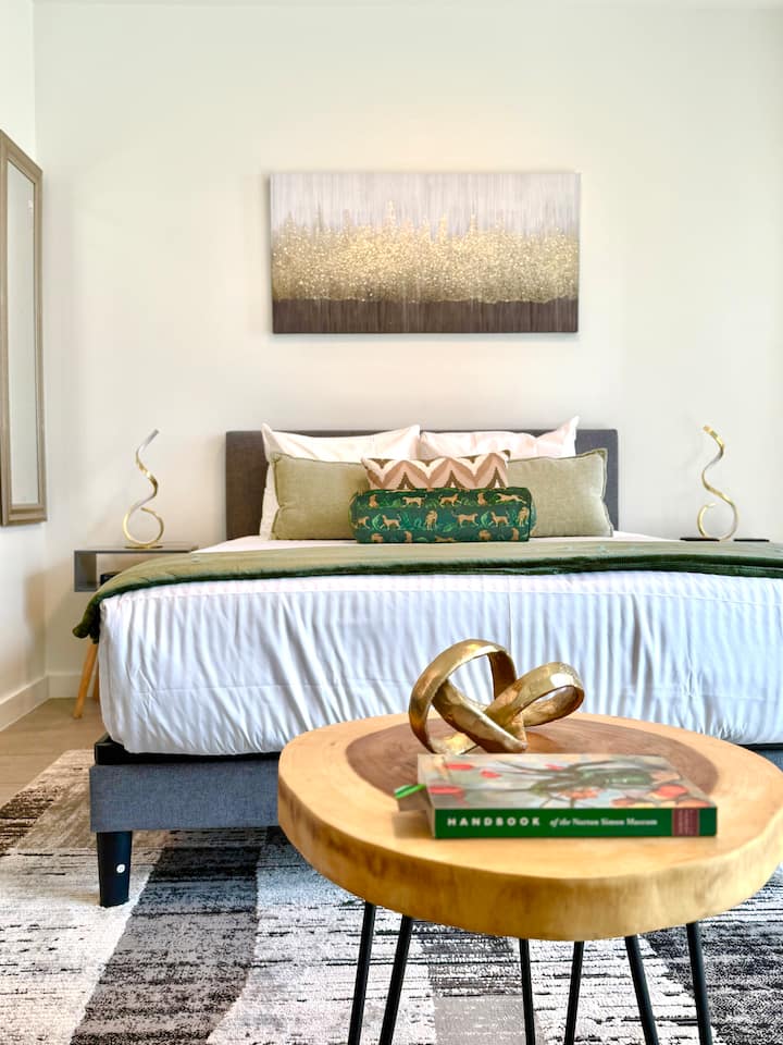 Stunning Ocean View Studio Pool/gym - Miami