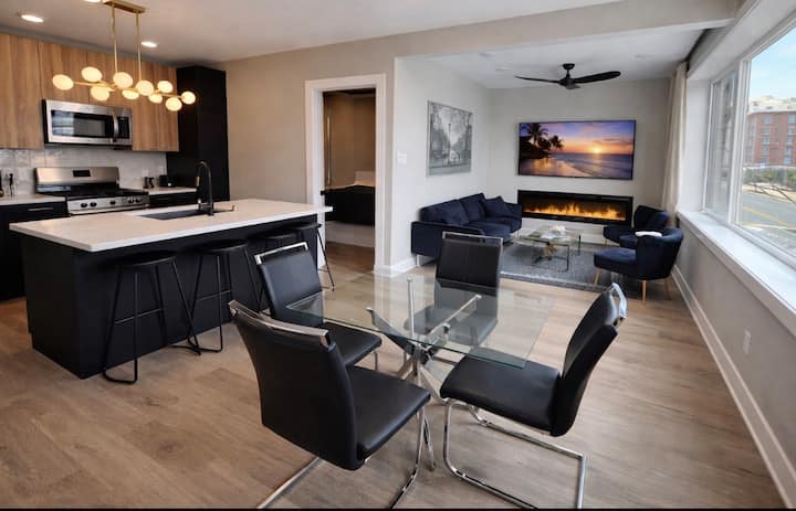 Modern 3br Deck•1 Block To Beach & Boardwalk - Atlantic City, NJ