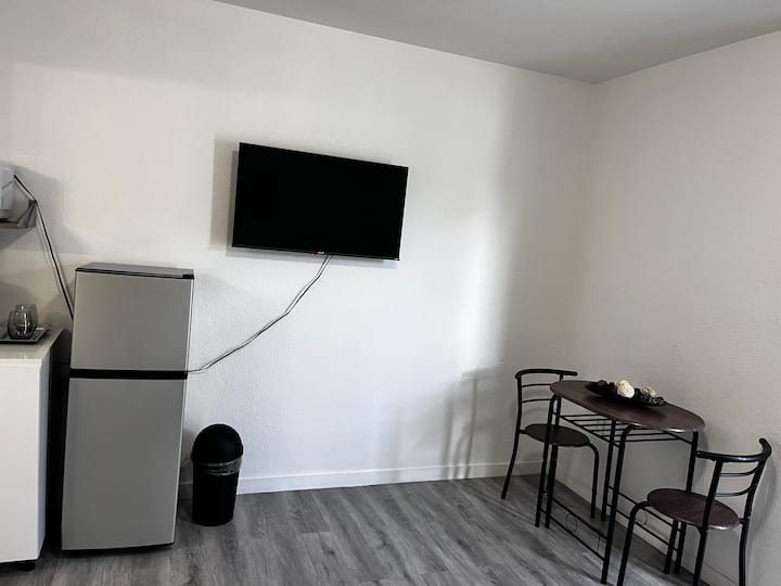 Glez Guesthouse - Miami Gardens, FL