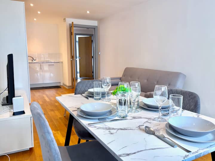 Spacious 2-bed Apartment In York City Centre - York