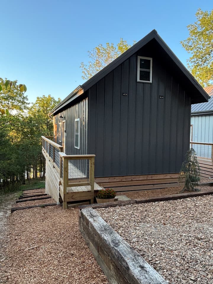 Camptown Cabin - Eagle Rock, MO