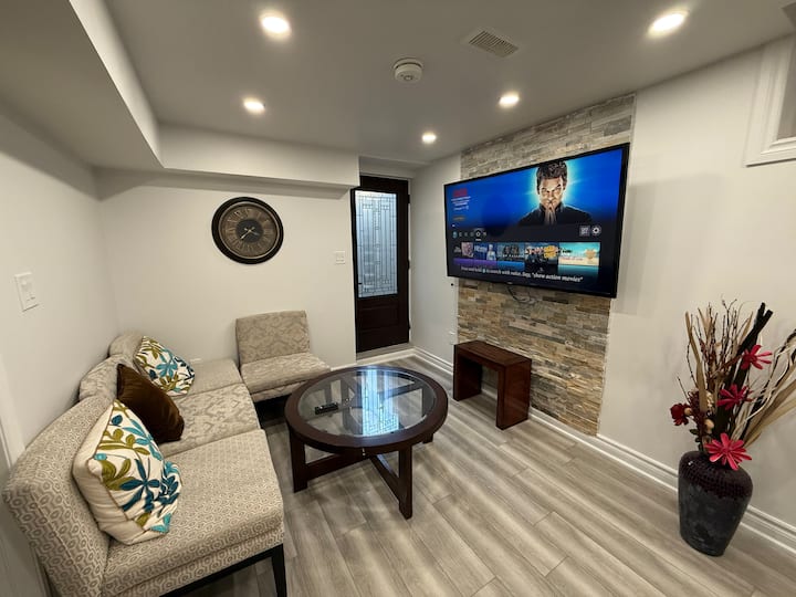 Spacious 2br - 25 Min To Dt - Toronto