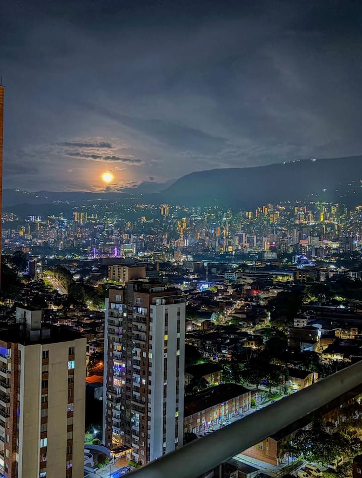 3br Apt Elegant With Pool Gym Sauna Near Provence - Medellin, Antioquia, Colombia