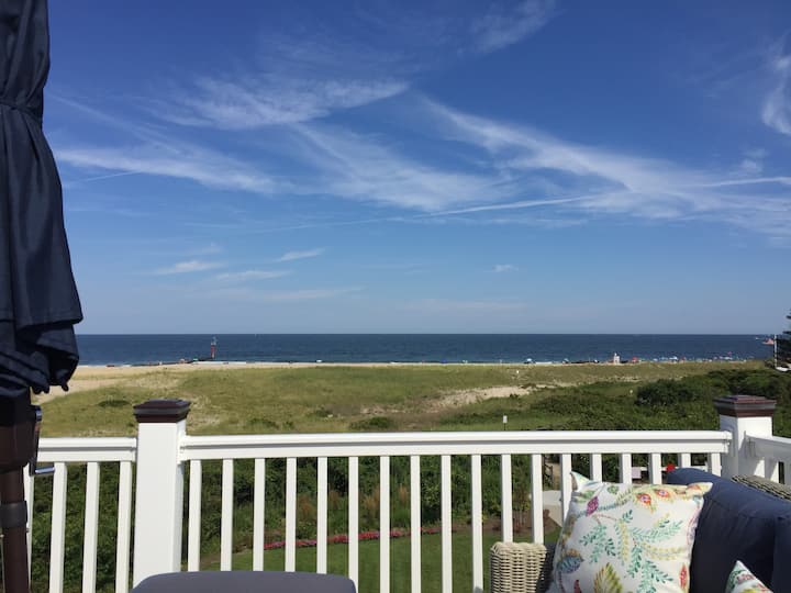 Large Oceanfront Home, Direct Beach Access - Point Pleasant Beach, NJ