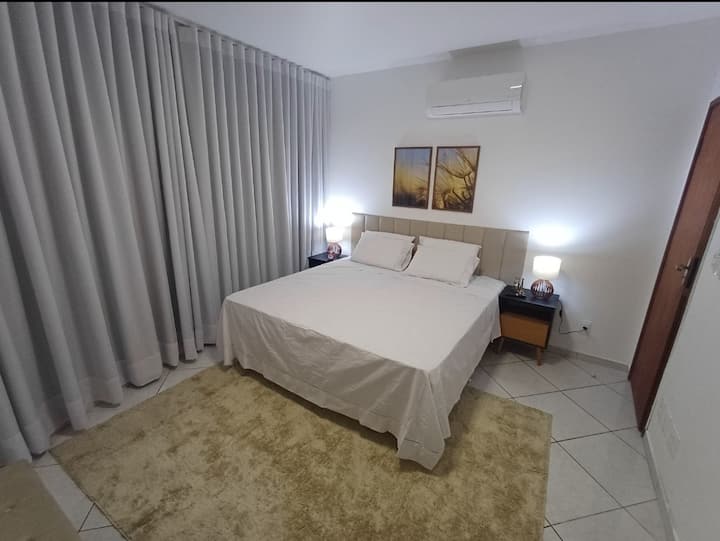 Apto Completo Para 2 Com Excelente Localização - Ipatinga