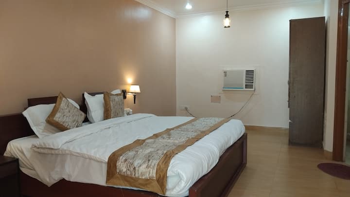 Deluxe Ac Room. Jungle Resort - Khajuraho