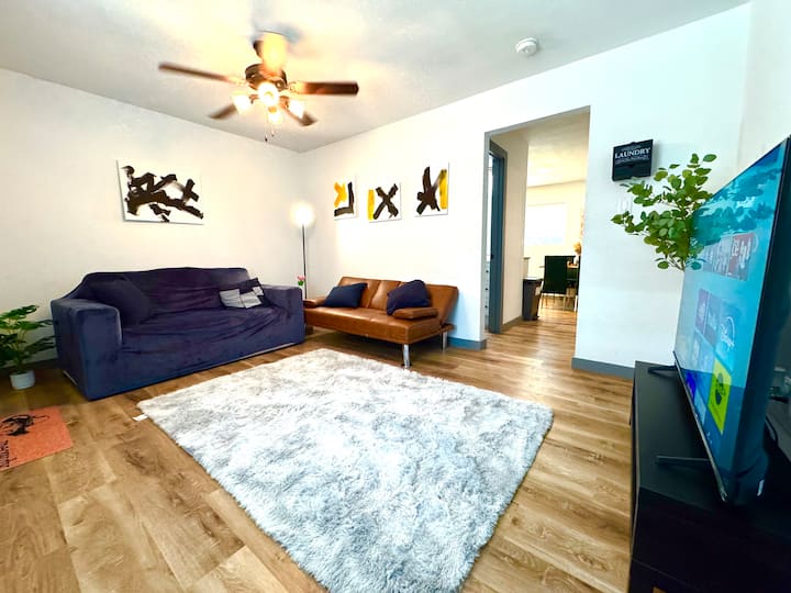 Cozy Arlington Retreat-8 Min Walk To At&t Stadium - Arlington, TX