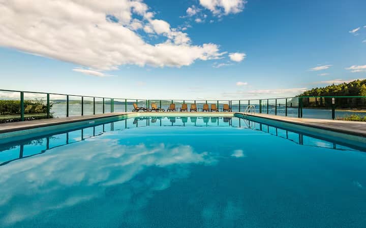 Beachfront Paradise - Ladysmith, Canada