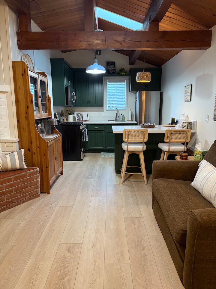 Cozy Studio Retreat And Indoor Patio - Solvang, CA