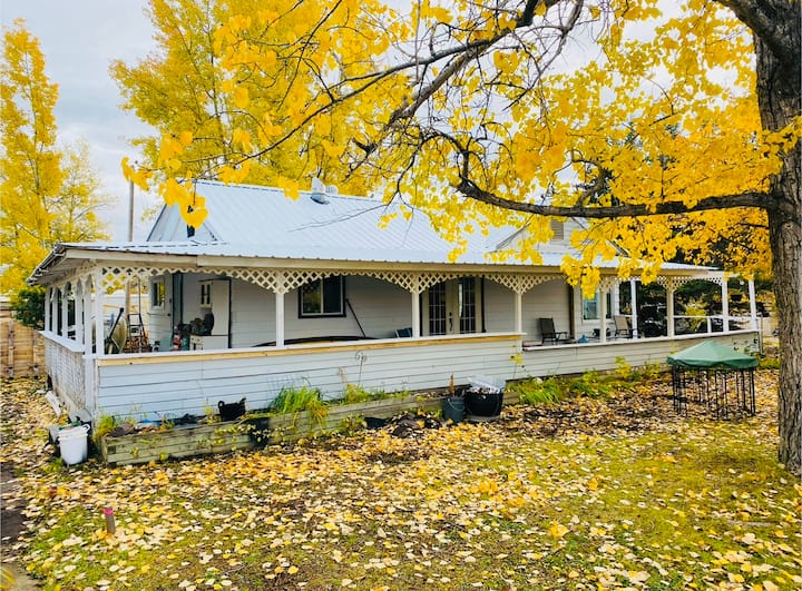 Cozy Home 1 With Charlie Lake View - Fort St. John