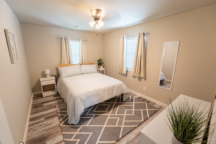 Midterm Your Modern Midtown Nest - Midtown - Oklahoma City