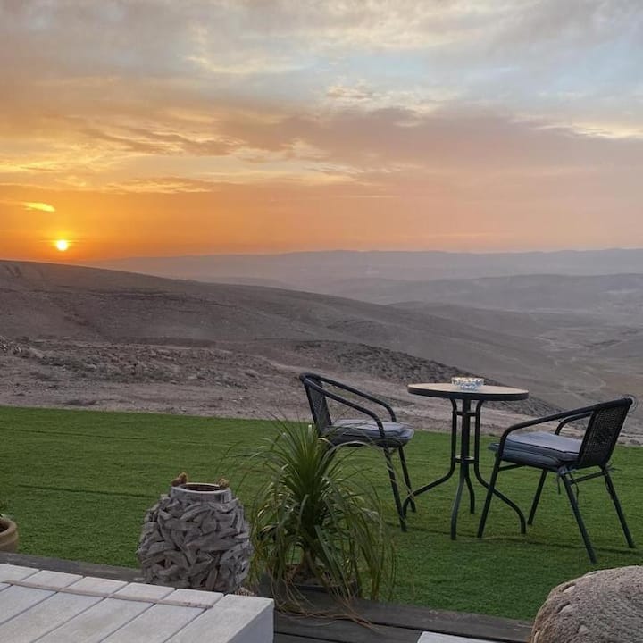 Sea & Desert Retreat - Israel