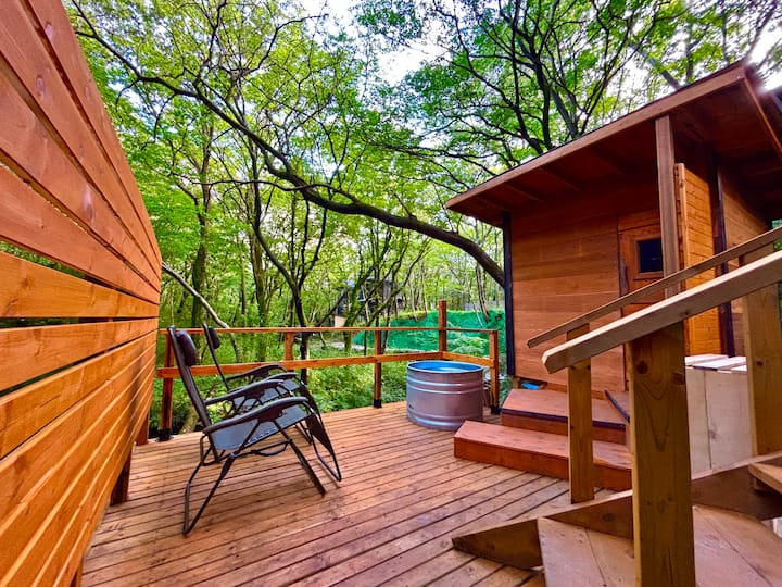 カップル＆3人旅
貸切サウナ入り放題で“ととのう”ひととき｜Nasu Room Mini - Nasu