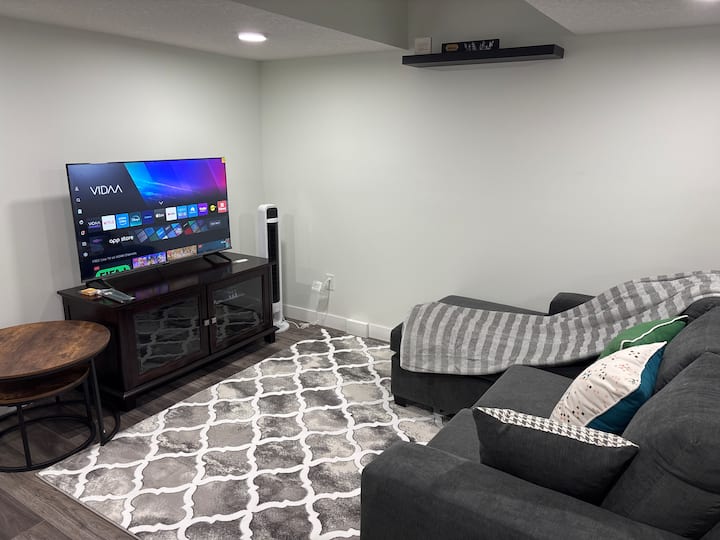 The Calm Corner Suite - Edmonton