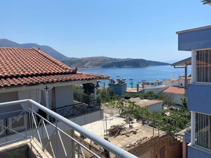 Qimo Apartment - Himarë