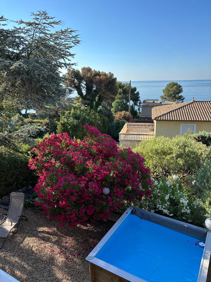 Maison à Deux Pas De La Mer - Agay