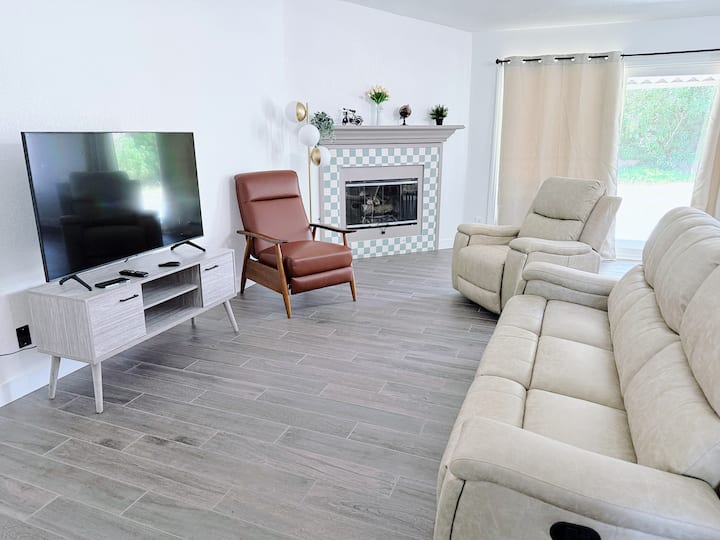 Family Vacation Home - Las Vegas