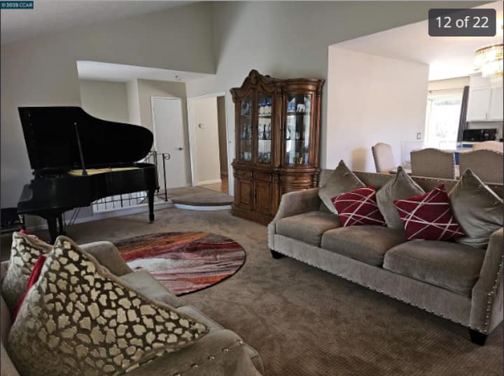 Rare 4br Oasis W/pool & Piano - Lake Amador Resort, Ione