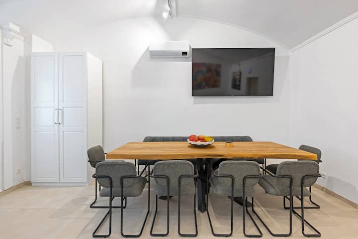 Trendy Naschmarkt Home • Sleeps 8 • Ac • 2,5 Baths - Wien