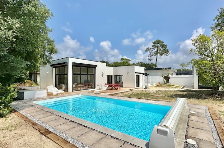 Villa Avec Piscine Chauffée, Plage à Pied - Pays basque français
