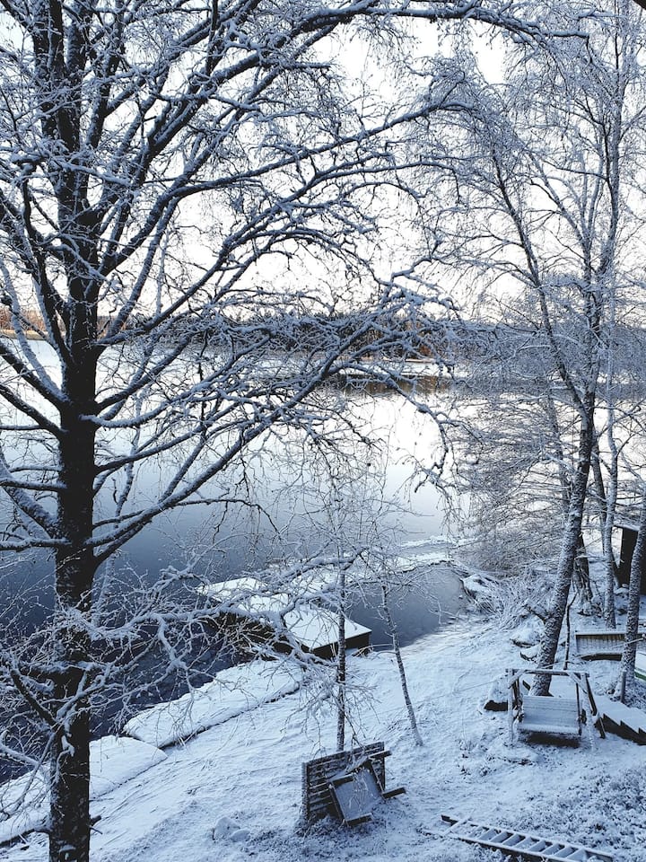 Talviasuttava Huvila Kakskerrassa - Turku