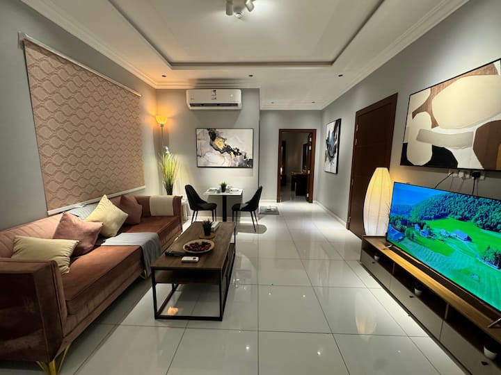 شقة غرفة و صالة انيقة و مريحة203 - Riyadh