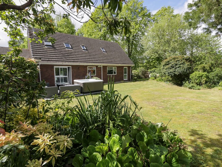 Woodlands Retreat - Ruthin