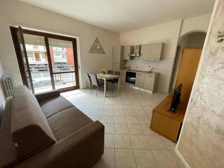 Casa Malibù – Close To Alba’s Center Free Parking - Alba, CN