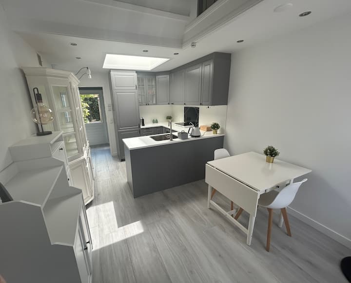 Compleet Gastenverblijf In Almere-haven - Naarden