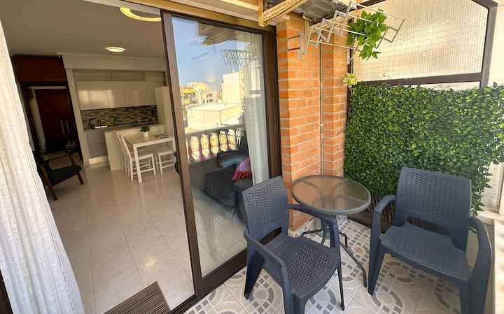 Deluxe & Modern Studio, Balcony, 900 M Beach - Torrevieja