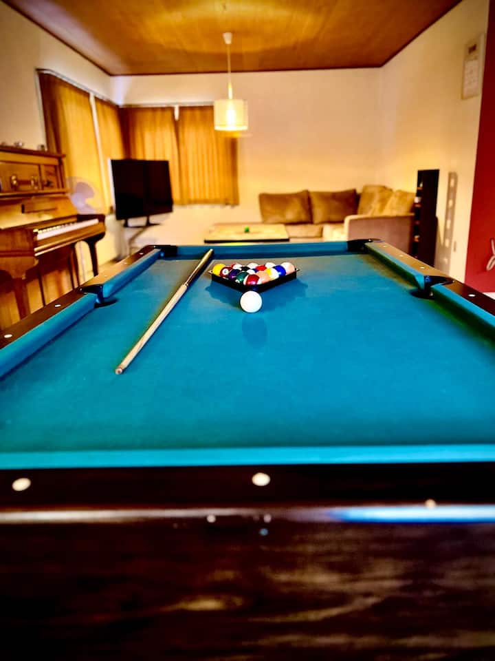 Relax In, Luxury Suite With Bathtub & Billiards - Rødby Sogn