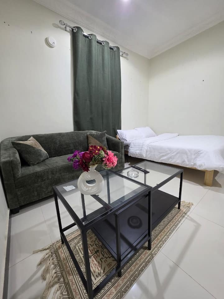 استديو هادئ بدخول ذاتي - Riyadh