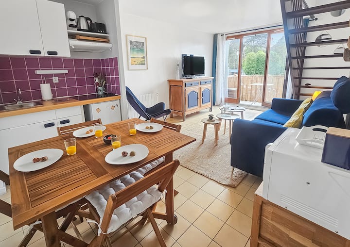 F2 Cosy Avec Balcon, à 700m De La Plage - Franceville-Plage