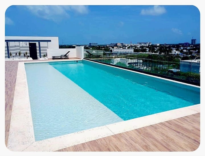 Blue Sunset Retreat • 2br Condo Rooftop Pool & Gym - Cancún