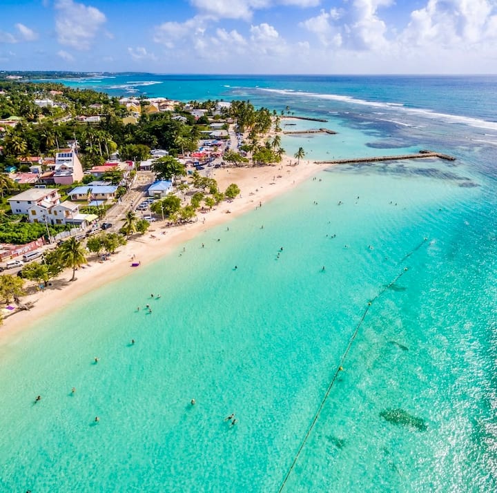 Maison Face à La Mer- Proche Des Commerces - Guadeloupe