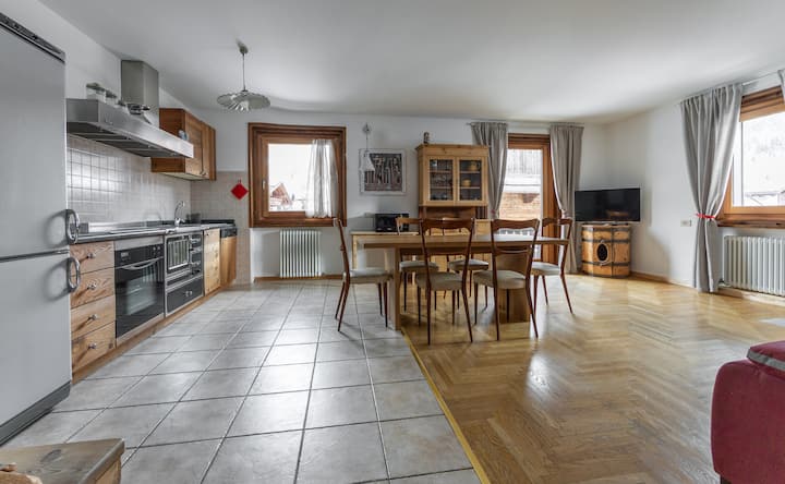 Casa Cesi 1, Luminoso Appartamento Con Giardino - Bormio