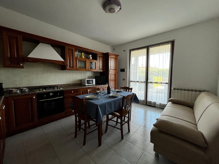 Residenza Adore Avec Piscine, Parking Et Wi-fi - Sirmione