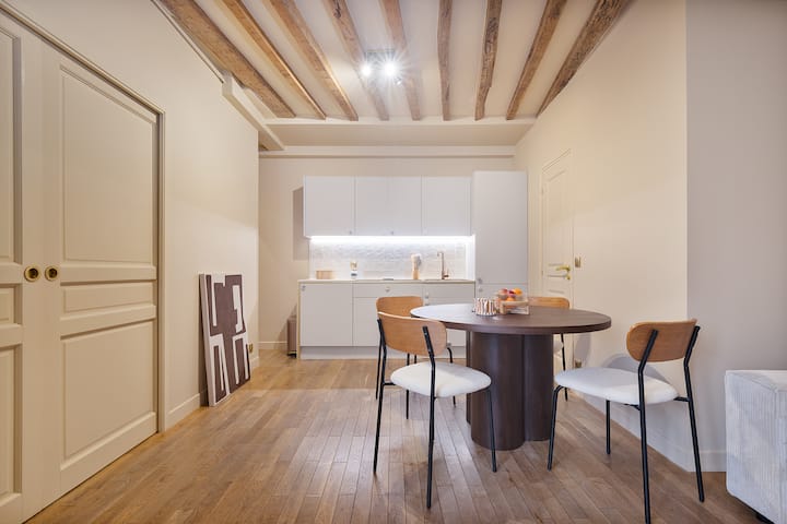 Marais – Bel Appartement 2 Ch - París